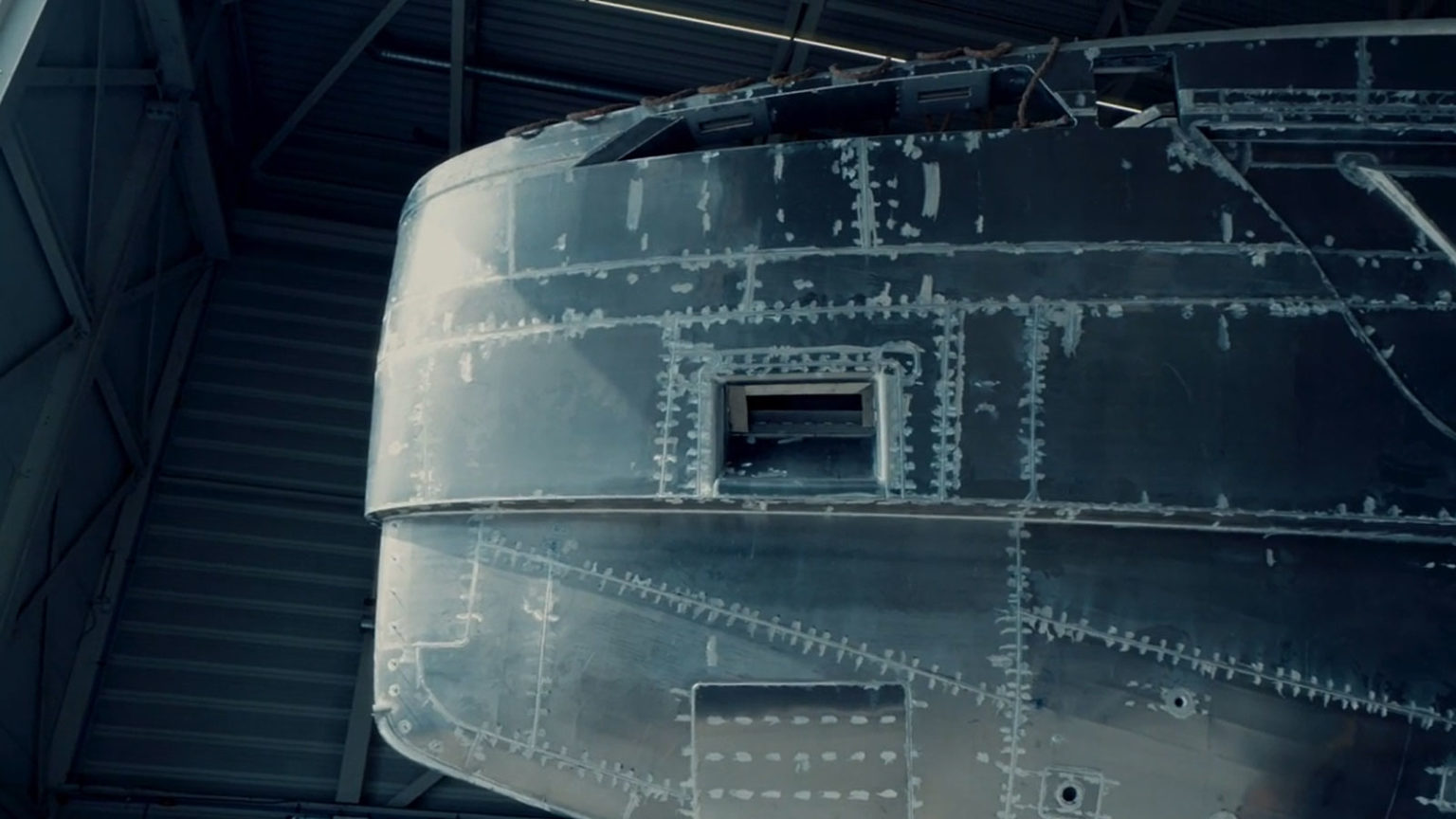 Project SkyFall - Joining hull & superstructure - Heesen Yachts